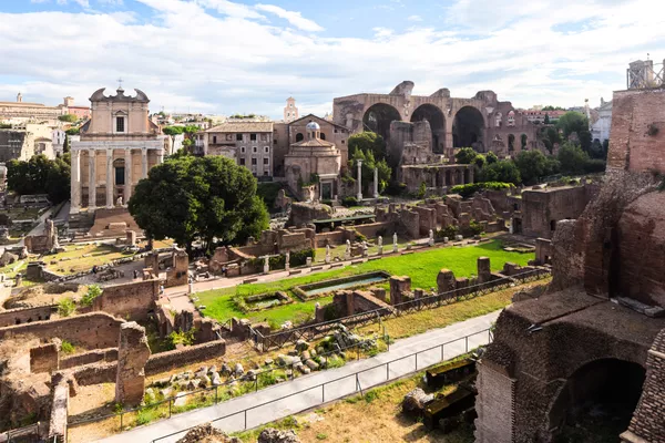 Italy Unveiled: Rome & Naples - Go Rail Tours